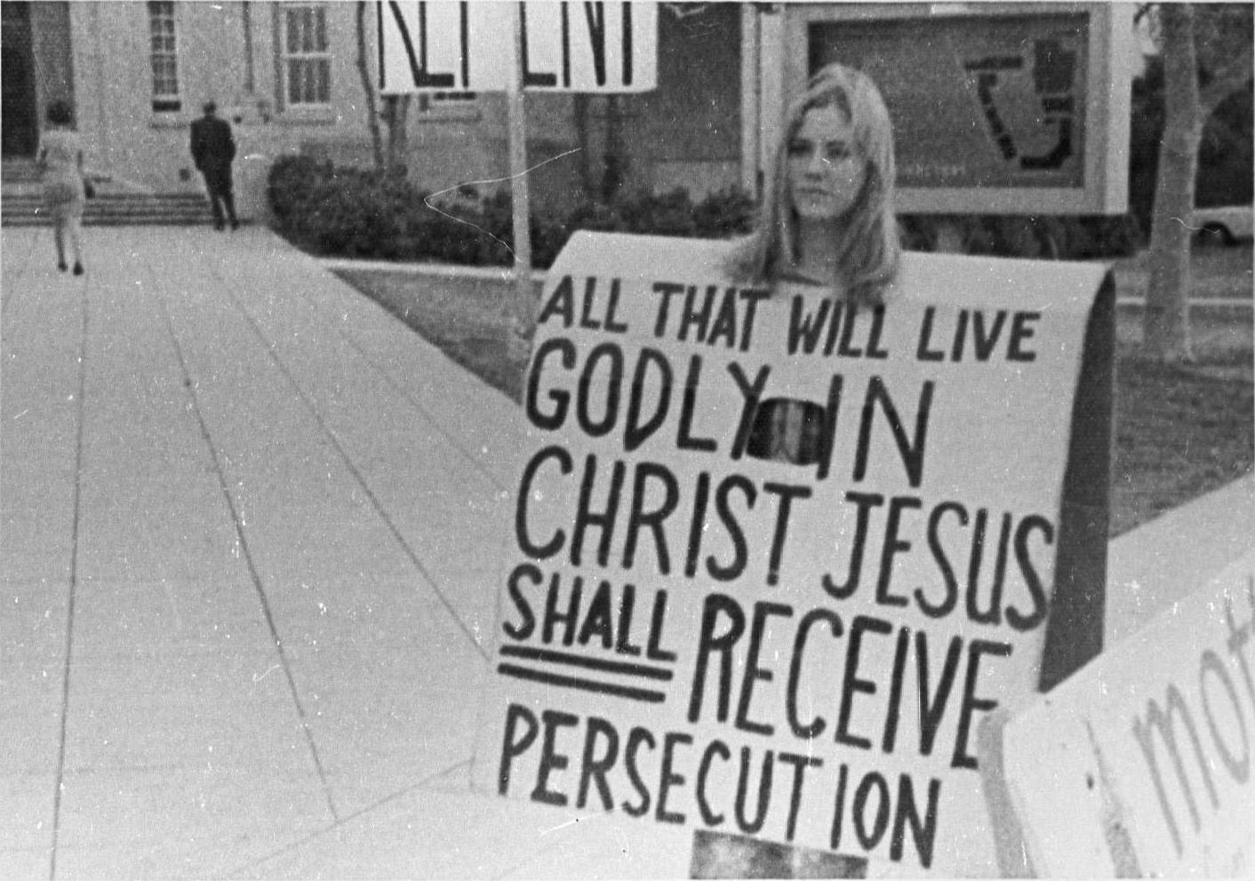 Susan Raine: El sexo en la Familia del Amor ·.·★ Estudio