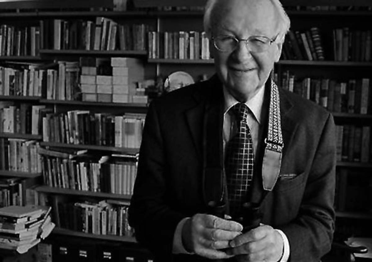 Stott y La Cruz de Cristo ·.·★ Estudio