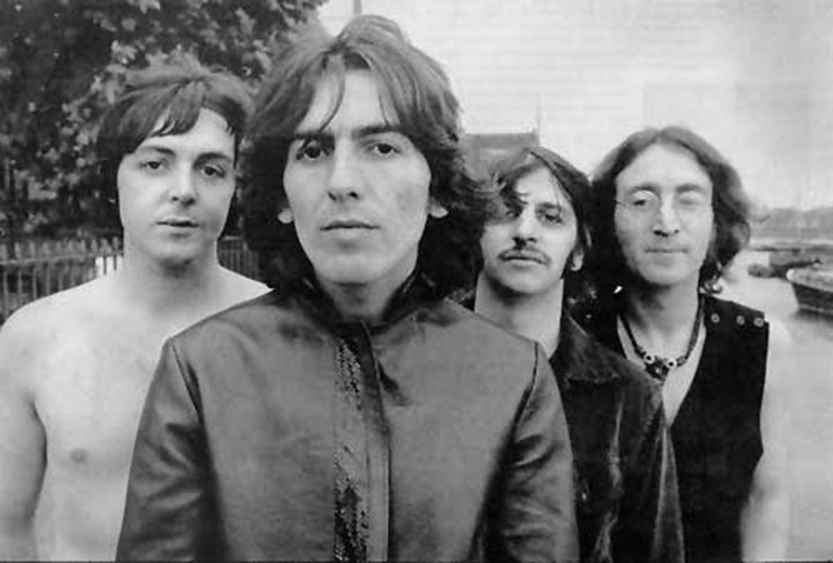 Jesús y la religión de los Beatles ·.·★ Estudio